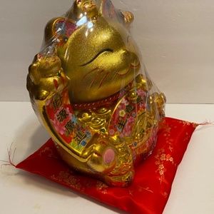 Accents | Feng Shui Gold Lucky Money Cat With Babies Maneki Neko ...